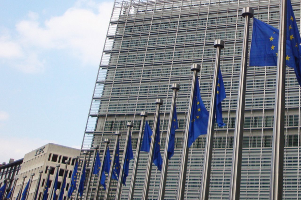 Freihandels-Abkommen zwischen der EU und Kanada in Gefahr ... Freihandels-Abkommen zwischen der EU und Kanada in Gefahr ...