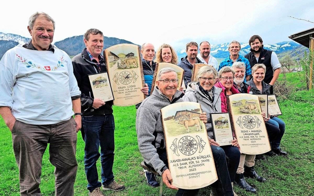 Viele Ehrungen beim Alpwirtschaftlichen Verein Innerschwyz ...