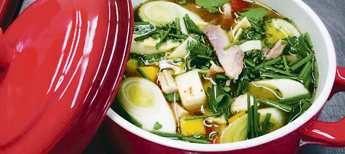 Rezept für ein königliches Suppenhuhn «Poule au Pot Henry IV ...