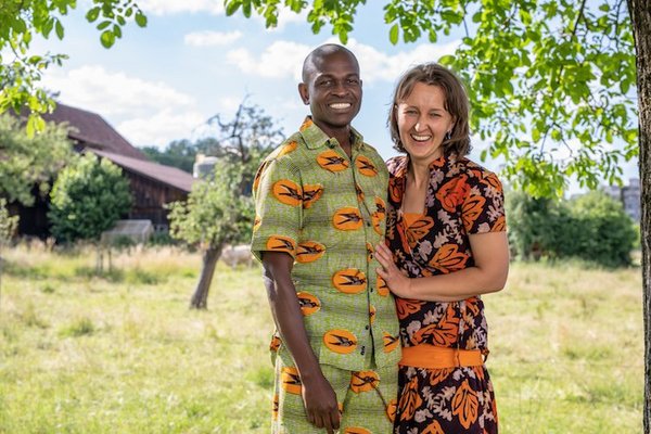 Binationale Ehen: «In Afrika wäre das unhöflich» - bauernzeitung.ch ...