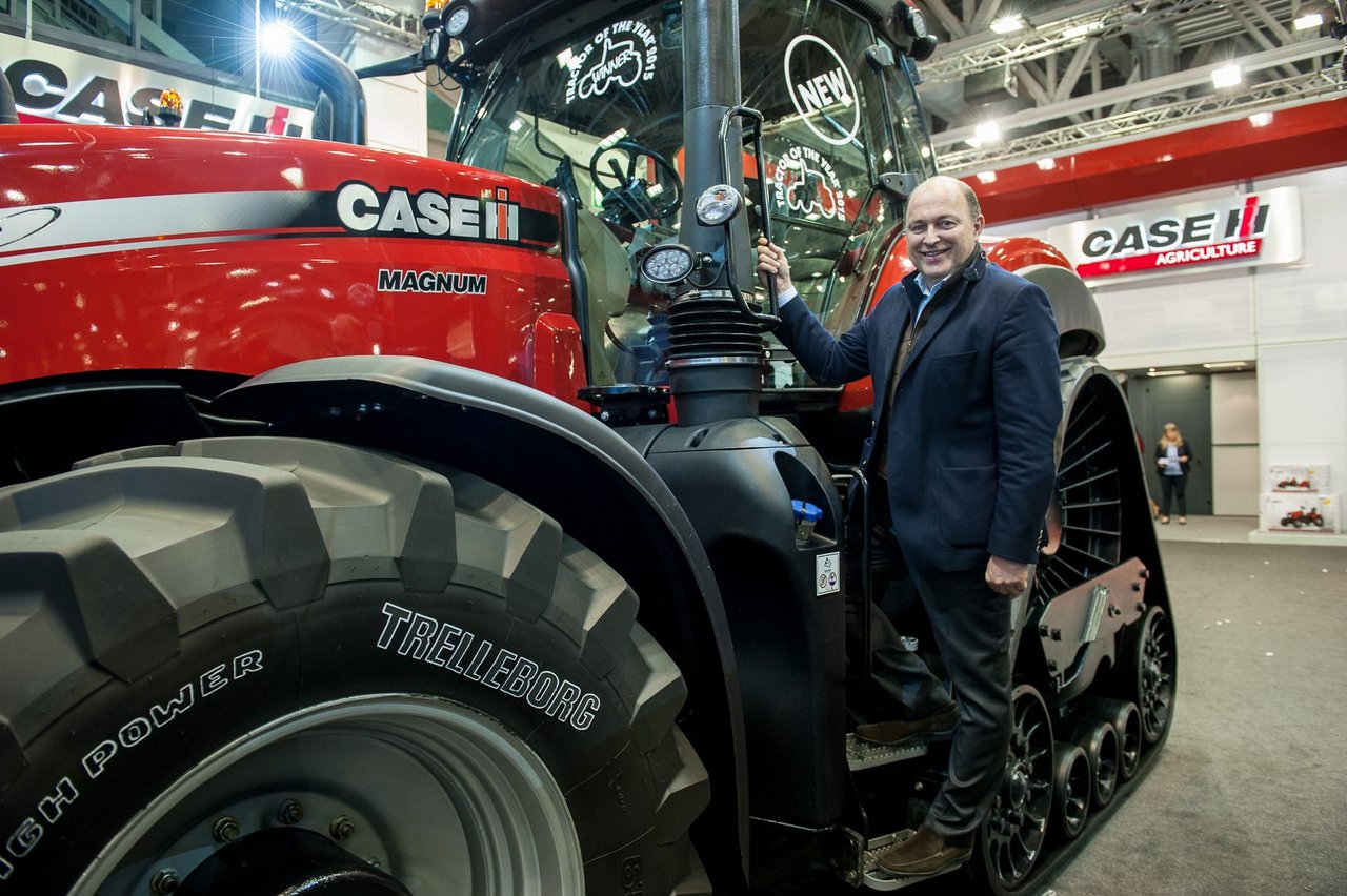 Case IH Magnum 380 CVX ist "Traktor des Jahres 2015" - bauernzeitung.ch ...