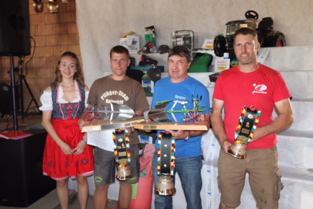 Christof Nater und Rafi Gachnang pflügen auch harten Boden ...