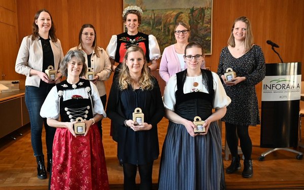 Die Berufsprüfung mit Bravour gemeistert - bauernzeitung.ch | BauernZeitung