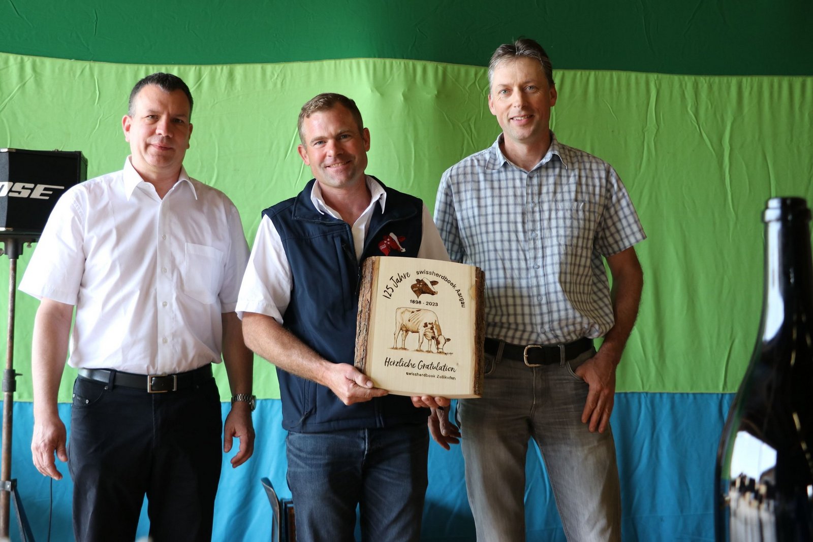 Die Aargauer Fleckviehzüchter sind in schwieriger Zeit zusammengerückt - bauernzeitung.ch ...