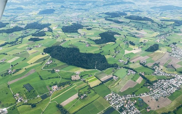 Wohnraum ausserhalb Bauzone bleibt umstritten - bauernzeitung.ch ...