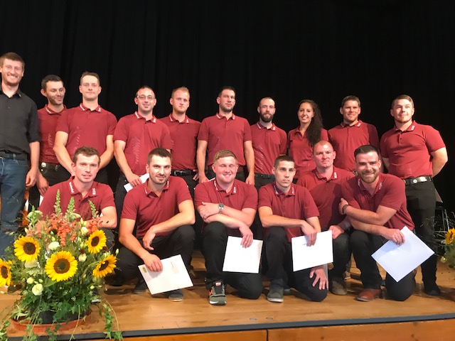 105 neu diplomierte Meisterlandwirte und -landwirtinnen - bauernzeitung.ch | BauernZeitung